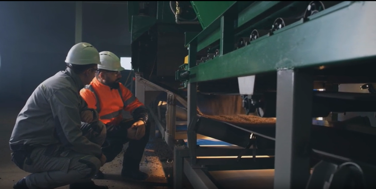 Asbestos Awareness - Safety Instruct - Video Based Training Which Works!